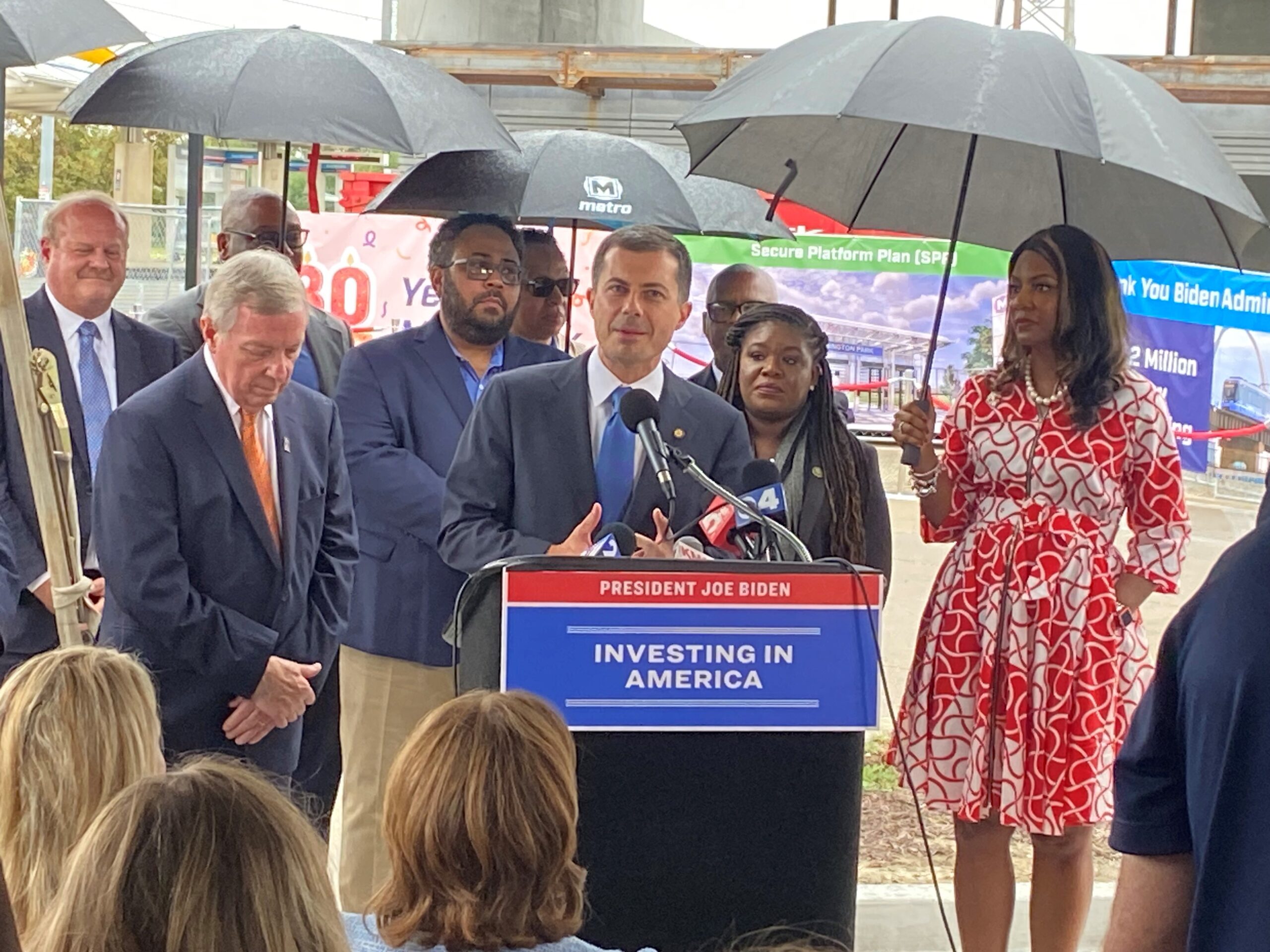 U.S. Transportation Secretary announces more than $220 million in ...